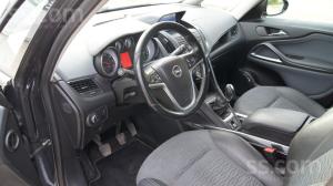 Black Opel Zafira 2012 in Jekabpils, with an engine capacity of 2.00 L and mileage of 331 thousand km for 4750 €, photo 12 on AUTOMOTO.COM.LV