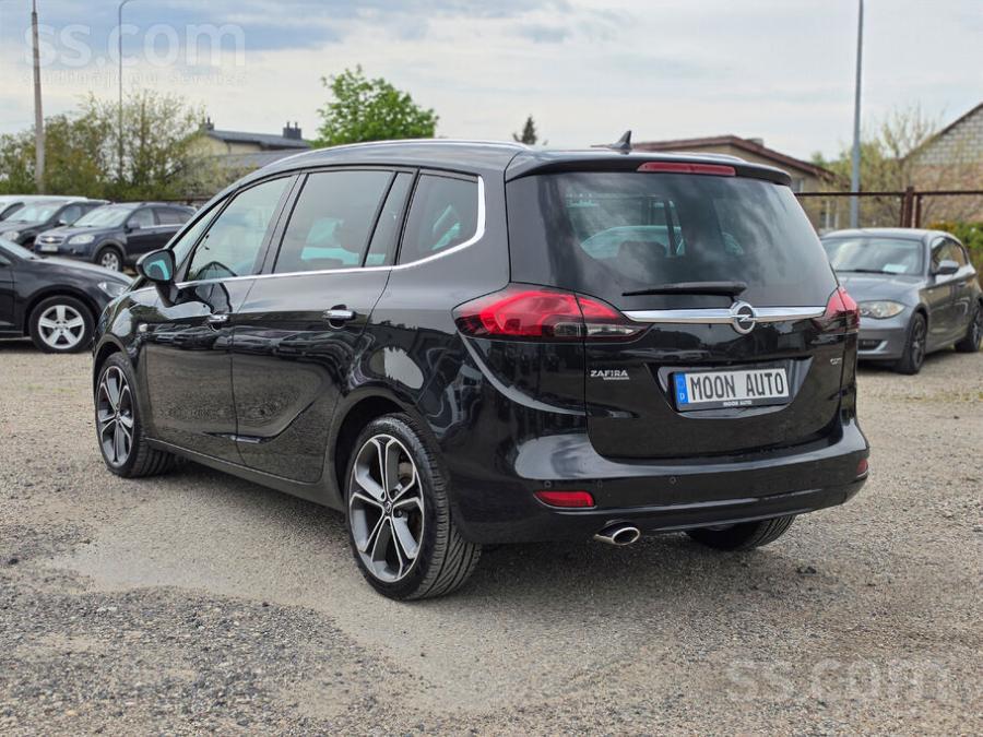 Melns Opel Zafira 2012 Liepāja, ar dzinēja tilpumu 2.00 L un nobraukumu 239 tūkst. km par 6990 €, foto 9 vietnē AUTOMOTO.COM.LV
