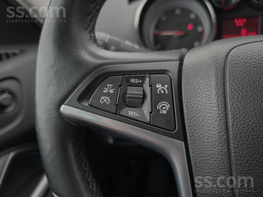 Melns Opel Zafira 2012 Liepāja, ar dzinēja tilpumu 2.00 L un nobraukumu 239 tūkst. km par 6990 €, foto 23 vietnē AUTOMOTO.COM.LV