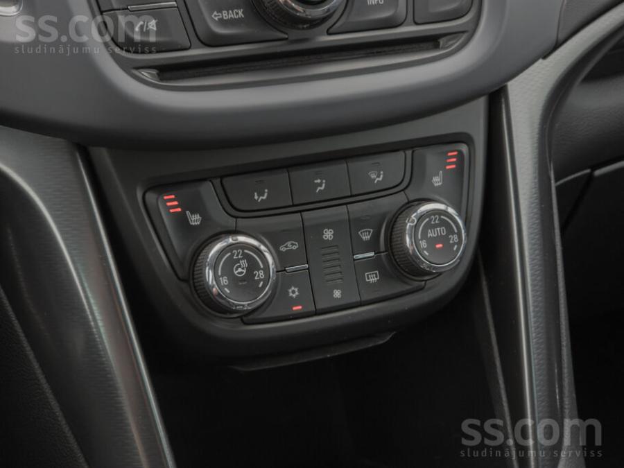 Melns Opel Zafira 2012 Liepāja, ar dzinēja tilpumu 2.00 L un nobraukumu 239 tūkst. km par 6990 €, foto 28 vietnē AUTOMOTO.COM.LV