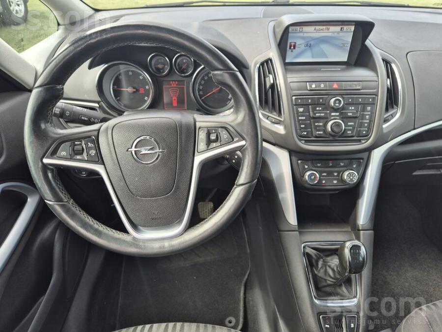 Melns Opel Zafira 2012 Liepāja, ar dzinēja tilpumu 2.00 L un nobraukumu 253 tūkst. km par 4500 €, foto 16 vietnē AUTOMOTO.COM.LV