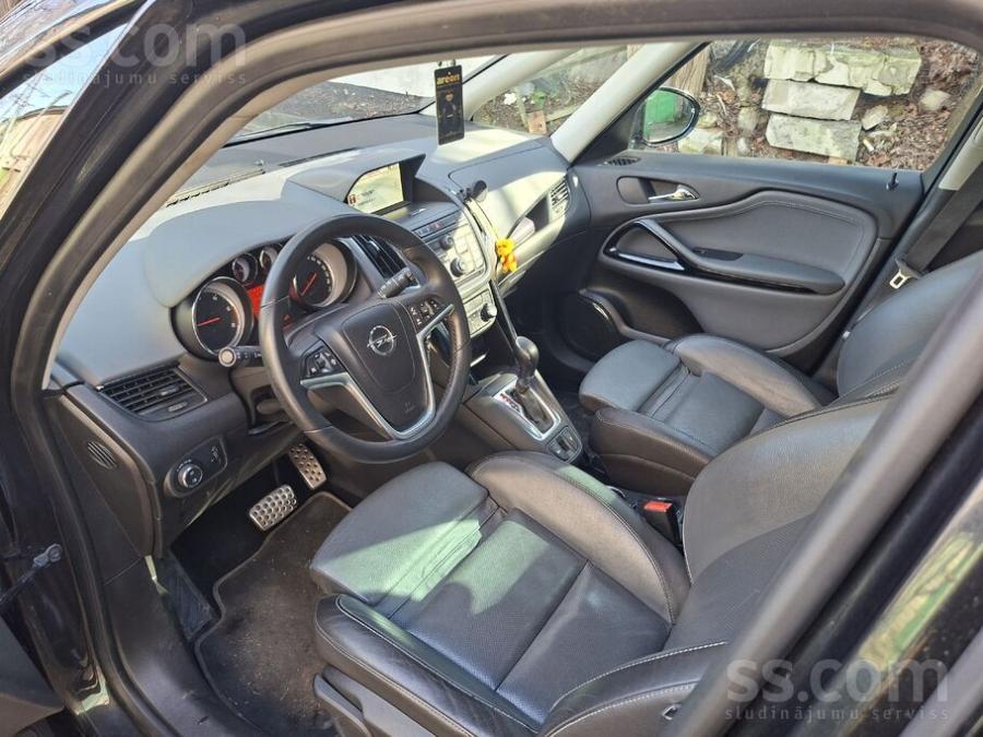 Melns Opel Zafira 2012 Rīga, ar dzinēja tilpumu 2.00 L un nobraukumu 273 tūkst. km par 6000 €, foto 8 vietnē AUTOMOTO.COM.LV