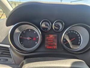 Melns Opel Zafira 2012 Liepāja, ar dzinēja tilpumu 2.00 L un nobraukumu 253 tūkst. km par 4500 €, foto 14 vietnē AUTOMOTO.COM.LV