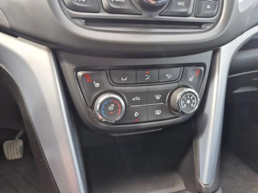 Melns Opel Zafira 2012 Liepāja, ar dzinēja tilpumu 2.00 L un nobraukumu 253 tūkst. km par 4500 €, foto 15 vietnē AUTOMOTO.COM.LV