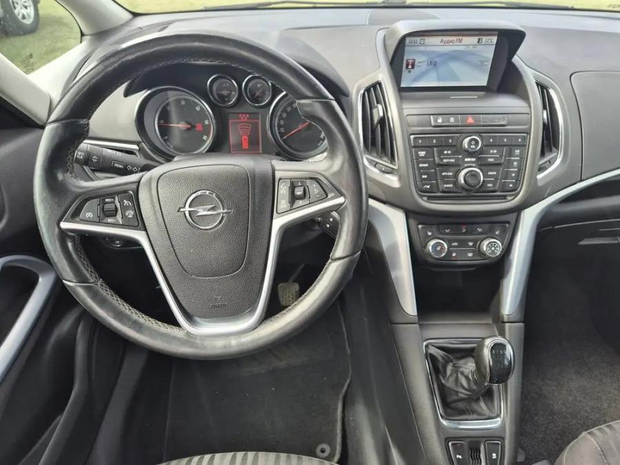 Melns Opel Zafira 2012 Liepāja, ar dzinēja tilpumu 2.00 L un nobraukumu 253 tūkst. km par 4500 €, foto 17 vietnē AUTOMOTO.COM.LV