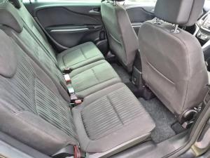 Melns Opel Zafira 2012 Liepāja, ar dzinēja tilpumu 2.00 L un nobraukumu 253 tūkst. km par 4500 €, foto 19 vietnē AUTOMOTO.COM.LV