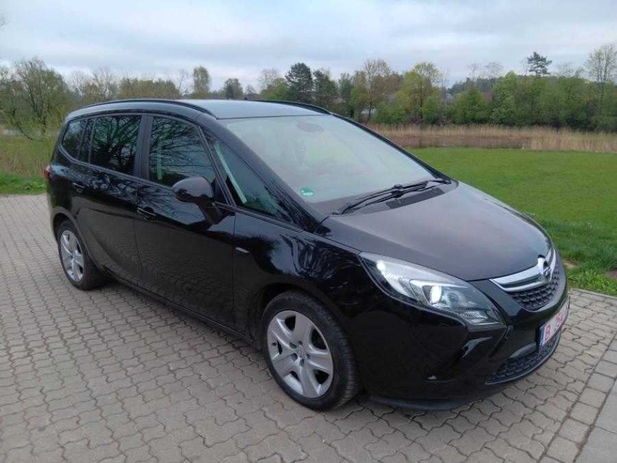 Melns Opel Zafira 2012 Rīga, ar dzinēja tilpumu 2.00 L un nobraukumu 208 tūkst. km par 6200 €, foto 1 vietnē AUTOMOTO.COM.LV