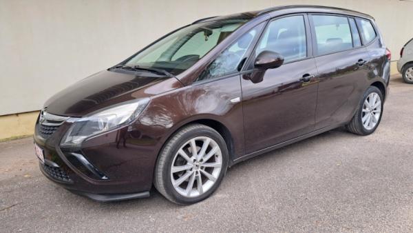 Melns Opel Zafira 2012 Rīga, ar dzinēja tilpumu 2.00 L un nobraukumu 265 tūkst. km par 6150 €, foto 1 vietnē AUTOMOTO.COM.LV