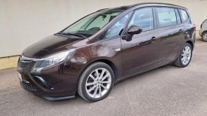 Melns Opel Zafira 2012 Rīga, ar dzinēja tilpumu 2.00 L un nobraukumu 265 tūkst. km par 6150 €, foto  vietnē AUTOMOTO.COM.LV