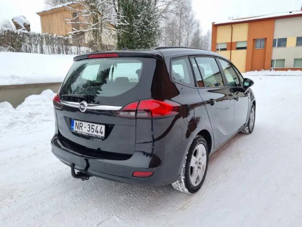 Melns Opel Zafira 2012 Jēkabpils, ar dzinēja tilpumu 2.00 L un nobraukumu 207 tūkst. km par 6750 €, foto 8 vietnē AUTOMOTO.COM.LV