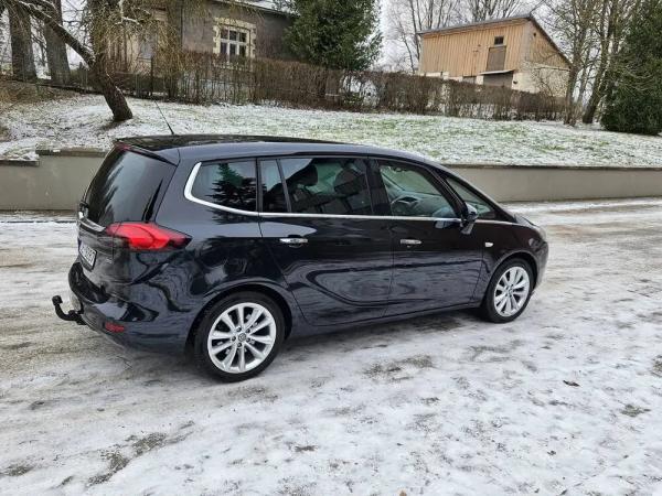Melns Opel Zafira 2012 Jēkabpils, ar dzinēja tilpumu 2.00 L un nobraukumu 214 tūkst. km par 6490 €, foto 6 vietnē AUTOMOTO.COM.LV