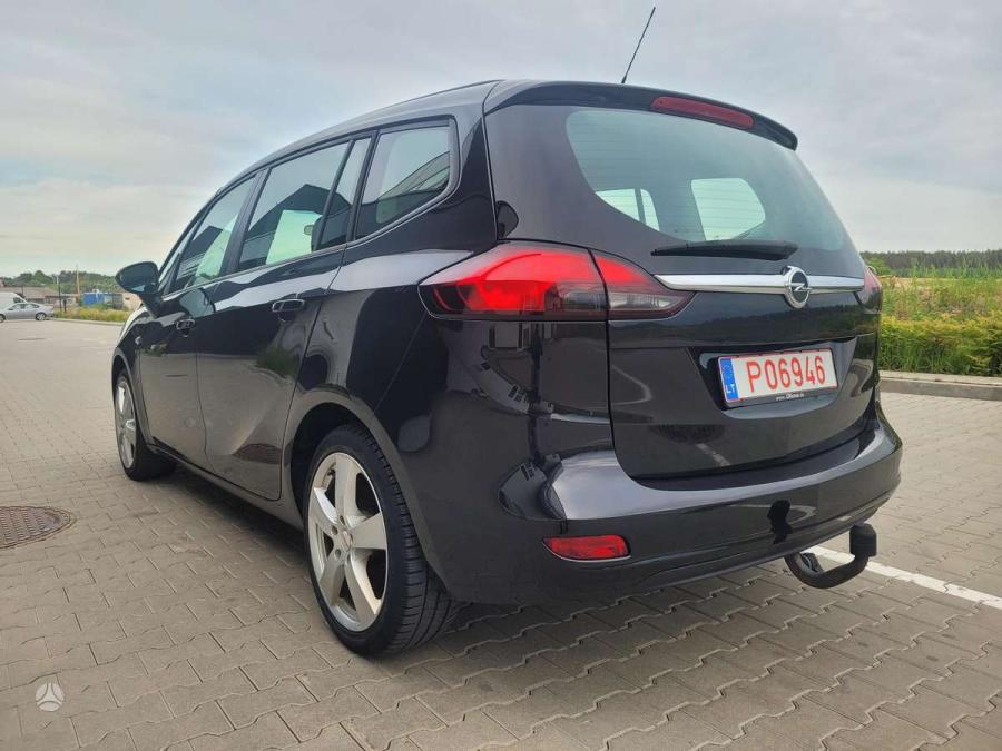 Black Opel Zafira 2012 in Vilnius, with an engine capacity of 1.80 L and mileage of 169 thousand km for 5650 €, photo 6 on AUTOMOTO.COM.LV