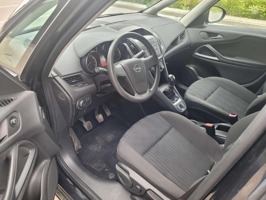 Black Opel Zafira 2012 in Vilnius, with an engine capacity of 1.80 L and mileage of 169 thousand km for 5650 €, photo 14 on AUTOMOTO.COM.LV