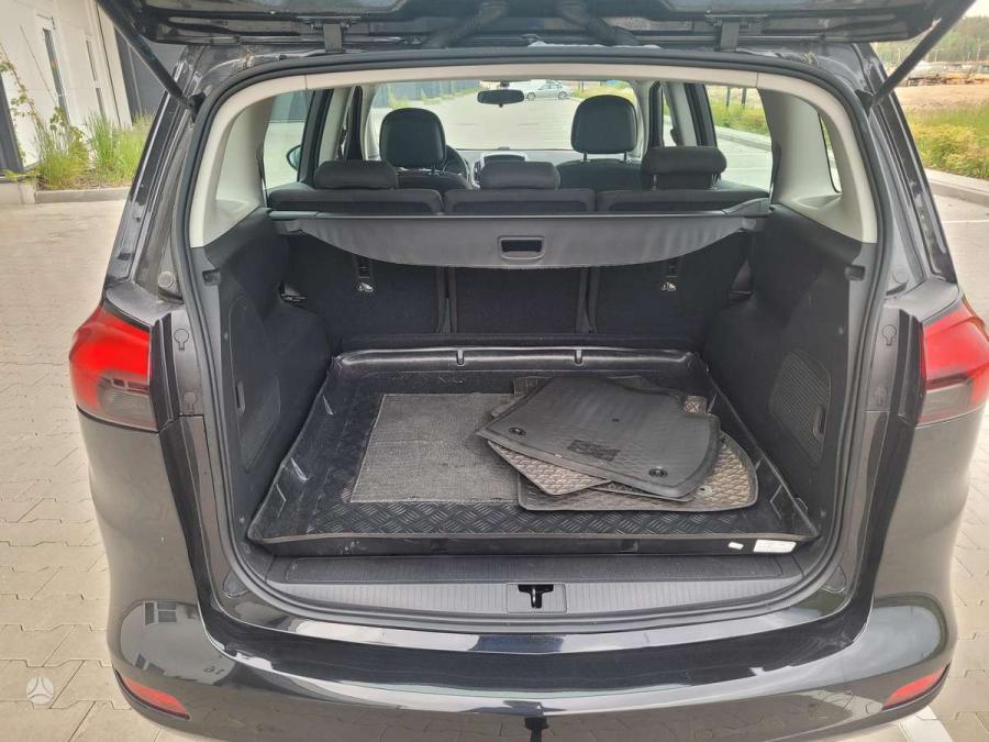 Black Opel Zafira 2012 in Vilnius, with an engine capacity of 1.80 L and mileage of 169 thousand km for 5650 €, photo 16 on AUTOMOTO.COM.LV