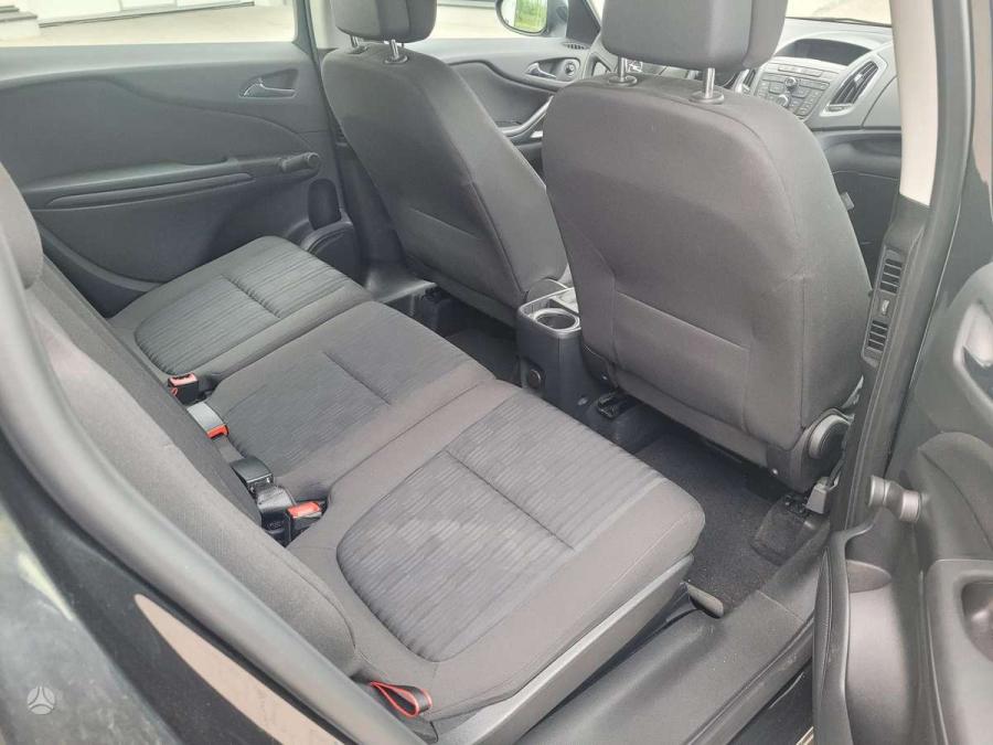 Black Opel Zafira 2012 in Vilnius, with an engine capacity of 1.80 L and mileage of 169 thousand km for 5650 €, photo 17 on AUTOMOTO.COM.LV