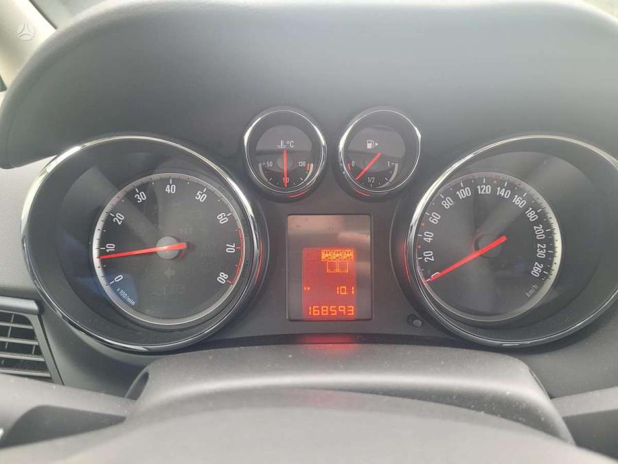 Black Opel Zafira 2012 in Vilnius, with an engine capacity of 1.80 L and mileage of 169 thousand km for 5650 €, photo 19 on AUTOMOTO.COM.LV