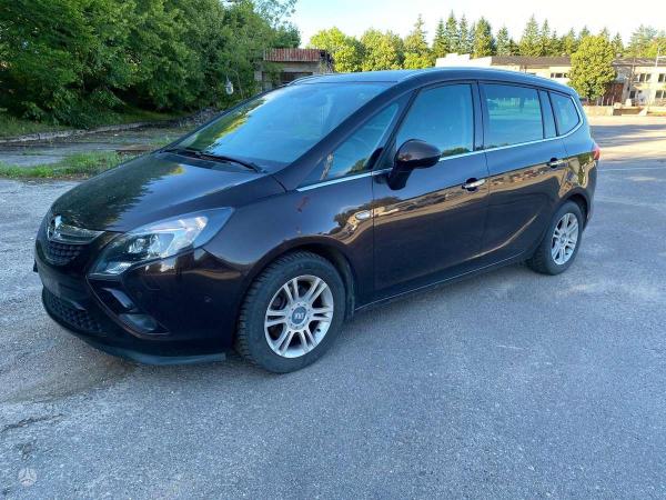 Melns Opel Zafira 2012 Raseiniai, ar dzinēja tilpumu 1.91 L un nobraukumu 300 tūkst. km par 4300 €, foto 1 vietnē AUTOMOTO.COM.LV