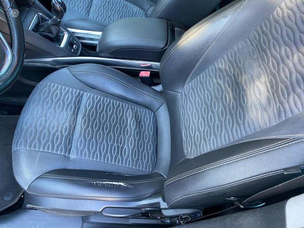 Melns Opel Zafira 2012 Raseiniai, ar dzinēja tilpumu 1.91 L un nobraukumu 300 tūkst. km par 4300 €, foto 10 vietnē AUTOMOTO.COM.LV