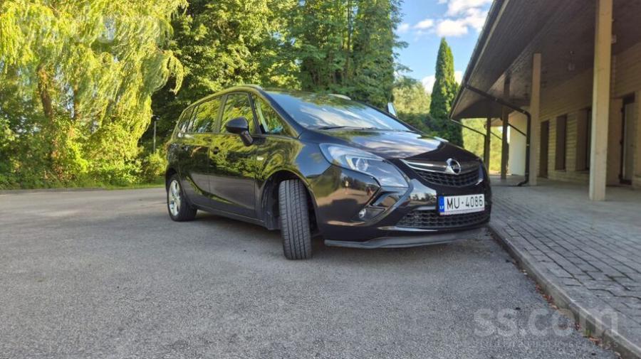 Melns Opel Zafira 2012 Bauska, ar dzinēja tilpumu 2.00 L un nobraukumu 319 tūkst. km par 4100 €, foto 1 vietnē AUTOMOTO.COM.LV