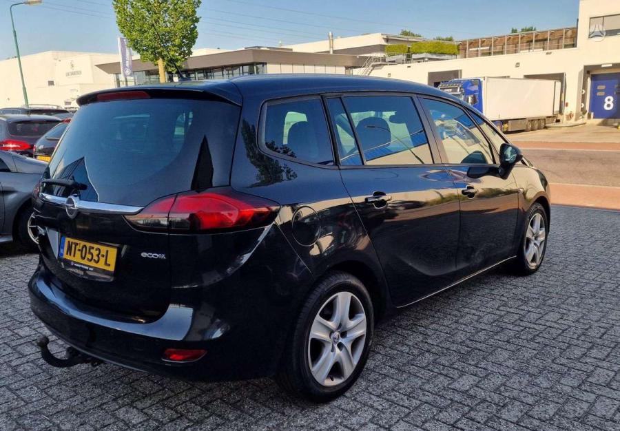 Melns Opel Zafira 2012 Raseiniai, ar dzinēja tilpumu 2.00 L un nobraukumu 314 tūkst. km par 3300 €, foto 6 vietnē AUTOMOTO.COM.LV