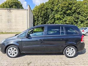 Melns Opel Zafira 2012 Marijampole, ar dzinēja tilpumu 1.80 L un nobraukumu 245 tūkst. km par 2850 €, foto 4 vietnē AUTOMOTO.COM.LV