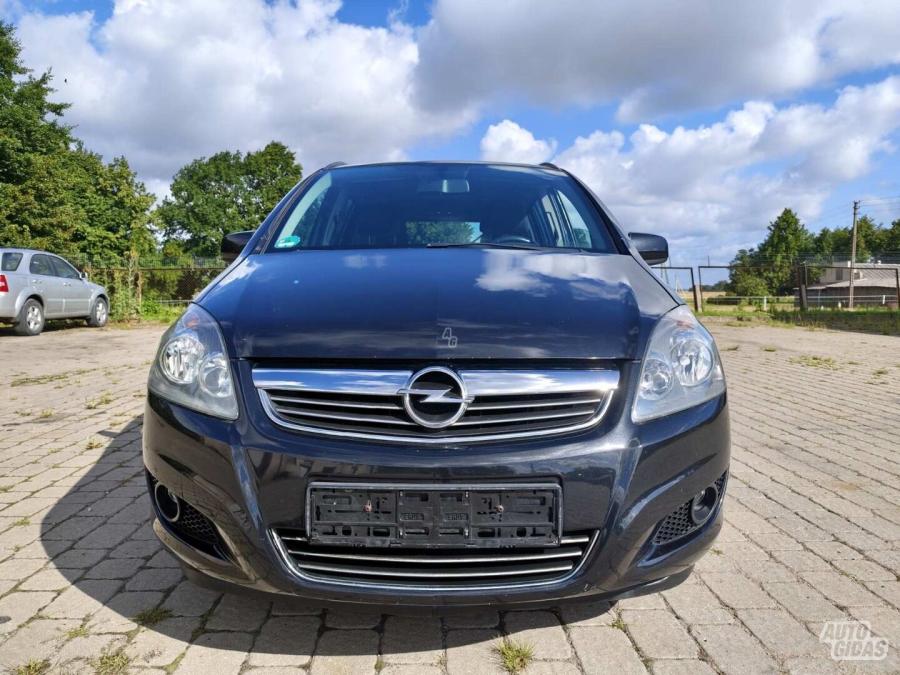 Melns Opel Zafira 2012 Marijampole, ar dzinēja tilpumu 1.80 L un nobraukumu 245 tūkst. km par 2850 €, foto 11 vietnē AUTOMOTO.COM.LV