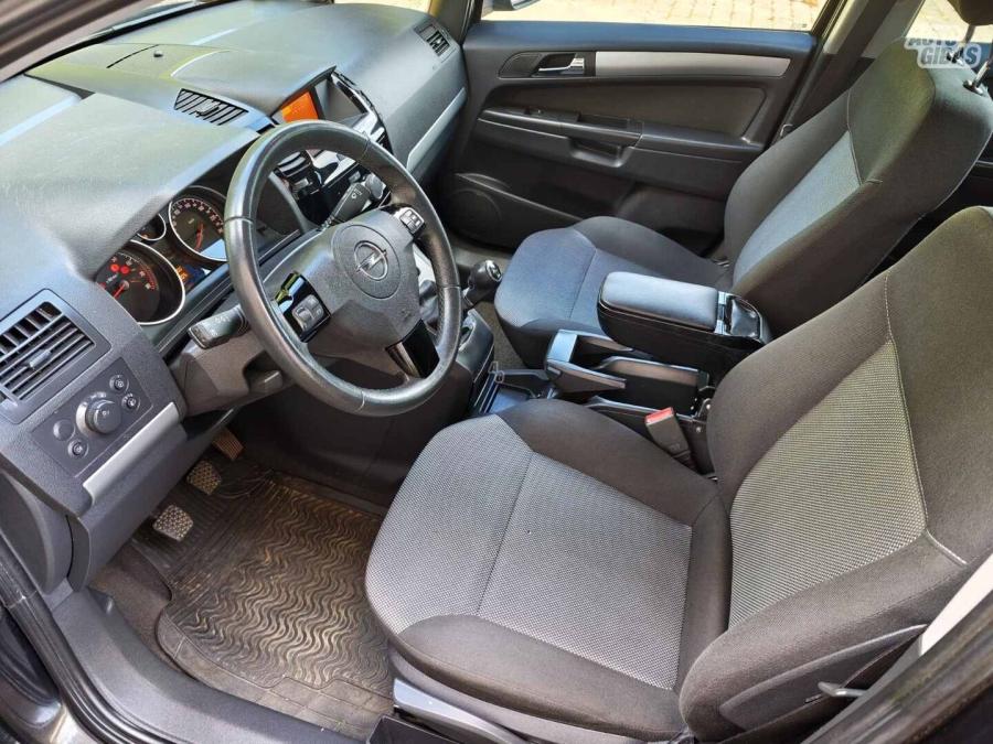 Melns Opel Zafira 2012 Marijampole, ar dzinēja tilpumu 1.80 L un nobraukumu 245 tūkst. km par 2850 €, foto 13 vietnē AUTOMOTO.COM.LV