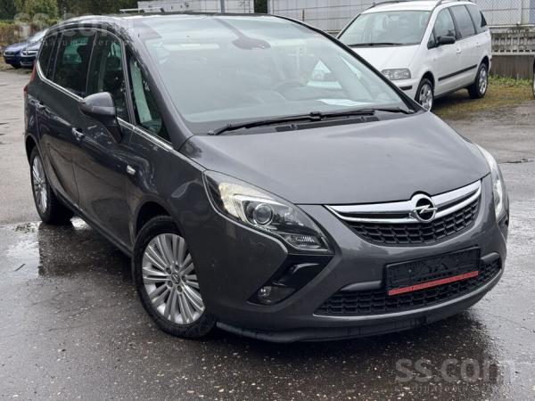 Opel Zafira 2012 Rīga vietnē Melns Opel Zafira 2012 Rīga, ar dzinēja tilpumu 2.00 L un nobraukumu 217 tūkst. km par 6750 €, foto 5 vietnē AUTOMOTO.COM.LV
