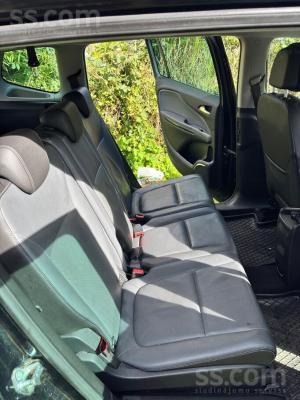 Black Opel Zafira 2012 in Daugavpils, with an engine capacity of 2.00 L and mileage of 211 thousand km for 5990 €, photo 18 on AUTOMOTO.COM.LV