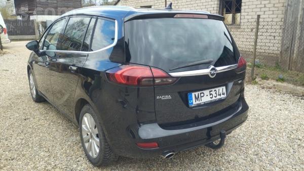 Melns Opel Zafira 2012 Jēkabpils, ar dzinēja tilpumu 2.00 L un nobraukumu 332 tūkst. km par 4000 €, foto 6 vietnē AUTOMOTO.COM.LV