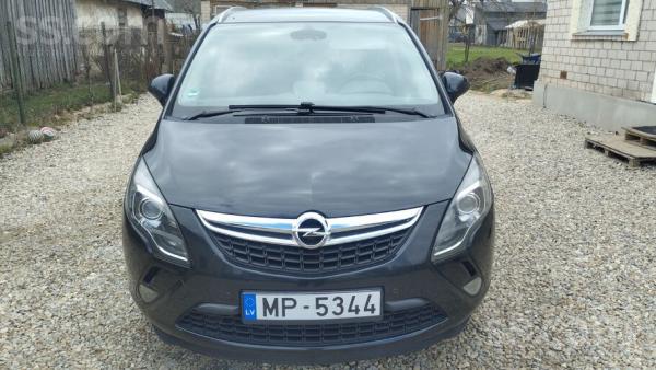 Melns Opel Zafira 2012 Jēkabpils, ar dzinēja tilpumu 2.00 L un nobraukumu 332 tūkst. km par 4000 €, foto 9 vietnē AUTOMOTO.COM.LV