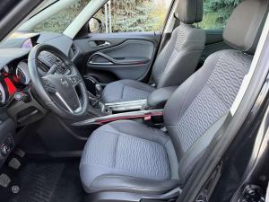 Black Opel Zafira 2012 in Marijampole, with an engine capacity of 1.36 L and mileage of 177 thousand km for 3850 €, photo 12 on AUTOMOTO.COM.LV