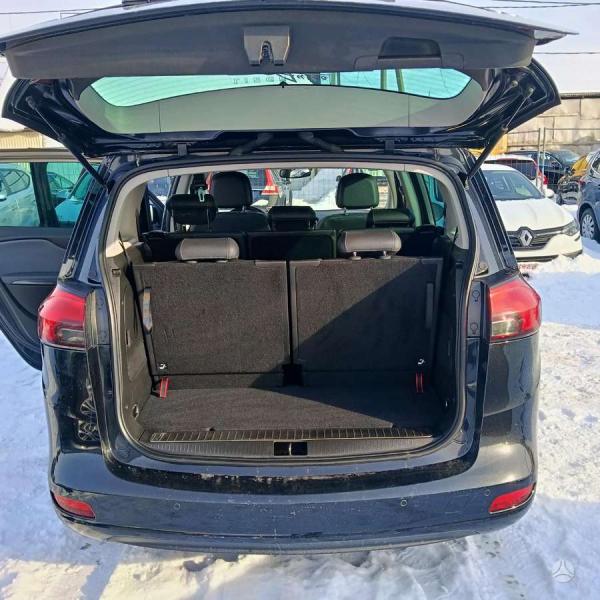 Black Opel Zafira 2013 in Kaunas, with an engine capacity of 2.00 L and mileage of 253 thousand km for 4850 €, photo 10 on AUTOMOTO.COM.LV