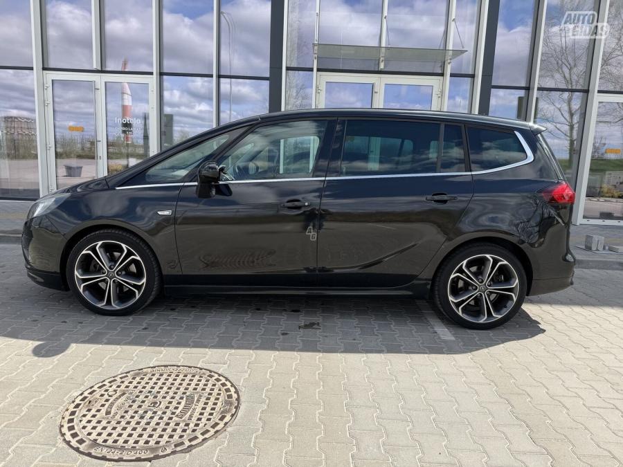 Melns Opel Zafira 2013 Viļņa, ar dzinēja tilpumu 2.00 L un nobraukumu 150 tūkst. km par 6700 €, foto 10 vietnē AUTOMOTO.COM.LV