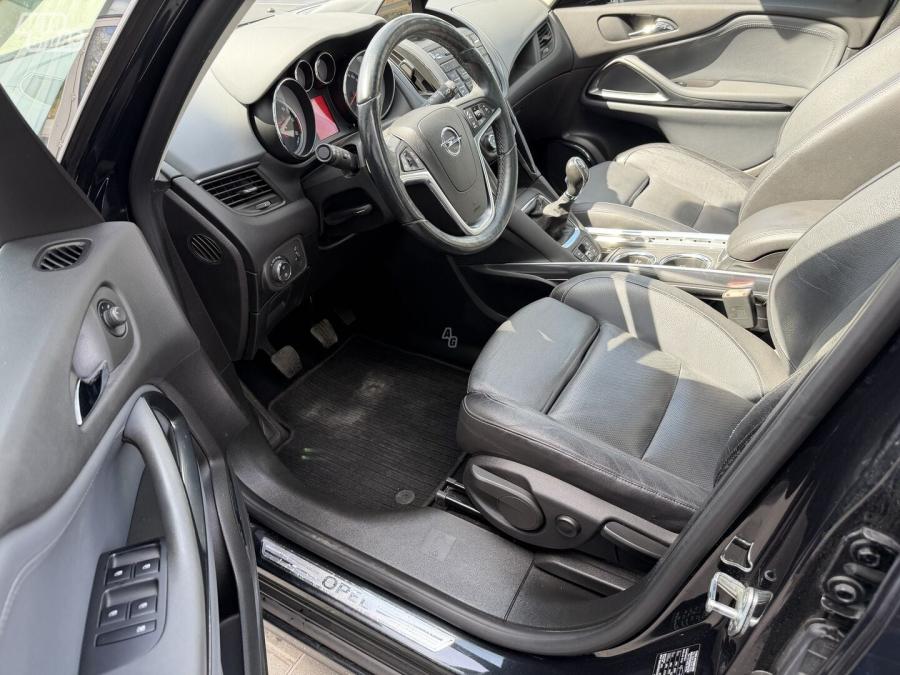 Melns Opel Zafira 2013 Viļņa, ar dzinēja tilpumu 2.00 L un nobraukumu 150 tūkst. km par 6700 €, foto 17 vietnē AUTOMOTO.COM.LV