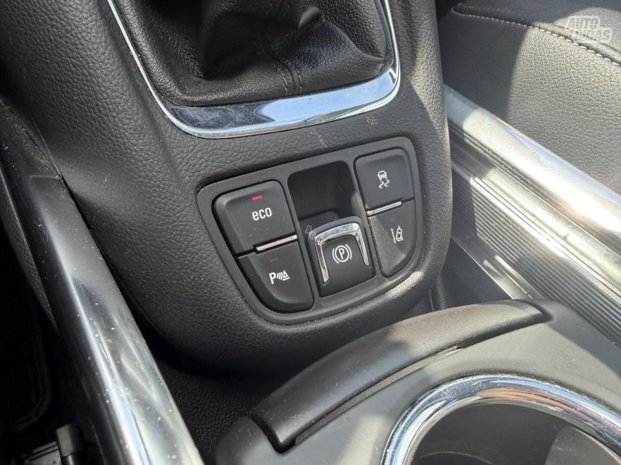 Melns Opel Zafira 2013 Viļņa, ar dzinēja tilpumu 2.00 L un nobraukumu 150 tūkst. km par 6700 €, foto 20 vietnē AUTOMOTO.COM.LV