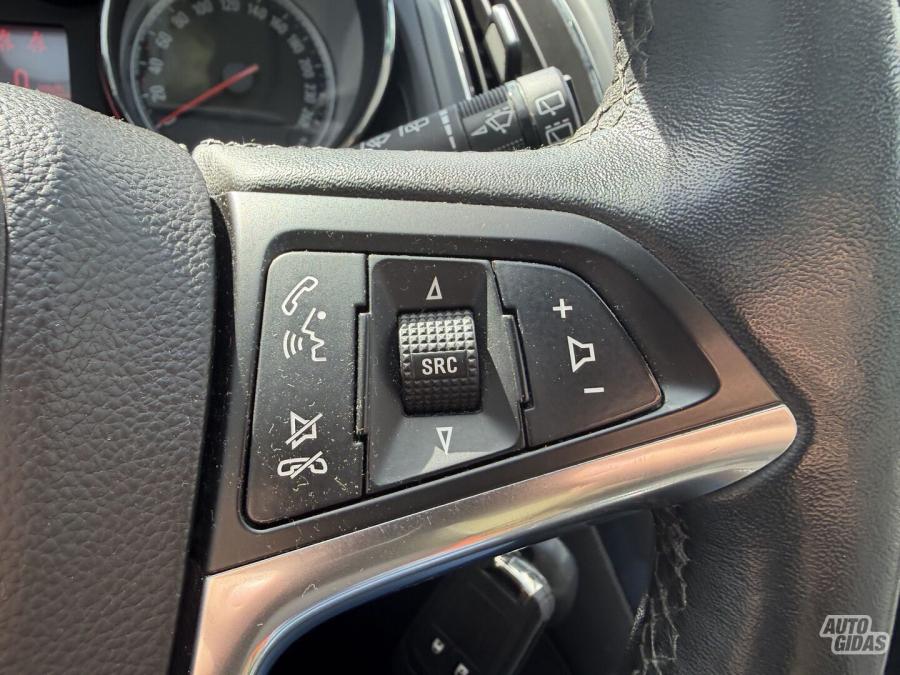 Melns Opel Zafira 2013 Viļņa, ar dzinēja tilpumu 2.00 L un nobraukumu 150 tūkst. km par 6700 €, foto 22 vietnē AUTOMOTO.COM.LV