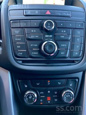 Melns Opel Zafira 2013 Talsi, ar dzinēja tilpumu 2.00 L un nobraukumu 218 tūkst. km par 6500 €, foto 12 vietnē AUTOMOTO.COM.LV