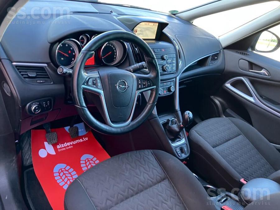 Melns Opel Zafira 2013 Talsi, ar dzinēja tilpumu 2.00 L un nobraukumu 218 tūkst. km par 6500 €, foto 15 vietnē AUTOMOTO.COM.LV
