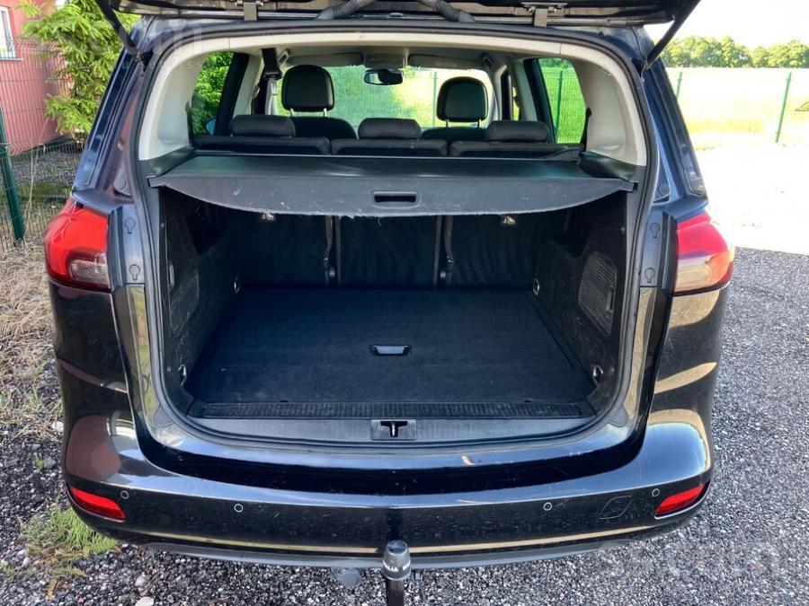 Melns Opel Zafira 2013 Talsi, ar dzinēja tilpumu 2.00 L un nobraukumu 218 tūkst. km par 6500 €, foto 17 vietnē AUTOMOTO.COM.LV