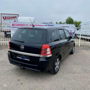 Melns Opel Zafira 2013 Marijampole, ar dzinēja tilpumu 1.69 L un nobraukumu 224 tūkst. km par 4550 €, foto 3 vietnē AUTOMOTO.COM.LV