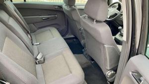 Black Opel Zafira 2013 in Marijampole, with an engine capacity of 1.69 L and mileage of 224 thousand km for 4550 €, photo 11 on AUTOMOTO.COM.LV