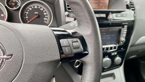 Black Opel Zafira 2013 in Marijampole, with an engine capacity of 1.69 L and mileage of 224 thousand km for 4550 €, photo 21 on AUTOMOTO.COM.LV