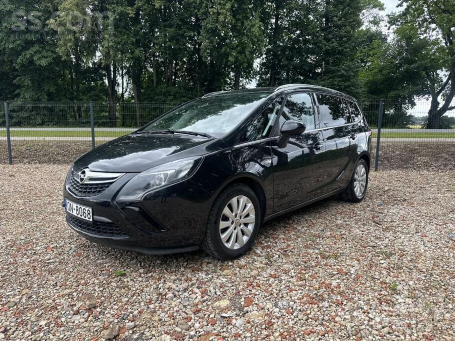 Black Opel Zafira 2013 in Cesis, with an engine capacity of 1.40 L and mileage of 0 thousand km for 7400 €, photo 1 on AUTOMOTO.COM.LV