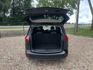 Black Opel Zafira 2013 in Cesis, with an engine capacity of 1.40 L and mileage of 0 thousand km for 7400 €, photo 12 on AUTOMOTO.COM.LV