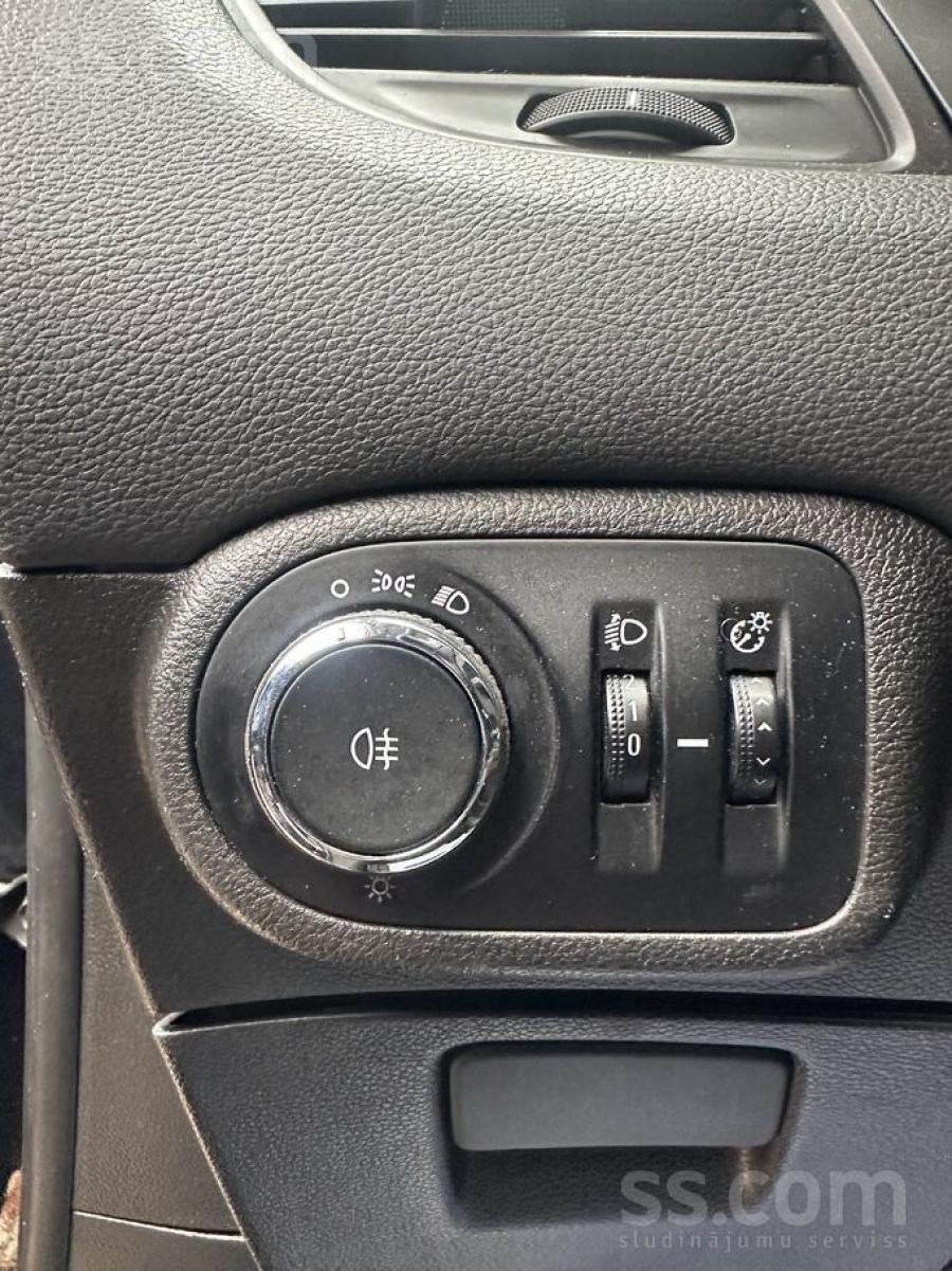 Black Opel Zafira 2013 in Cesis, with an engine capacity of 1.40 L and mileage of 0 thousand km for 7400 €, photo 15 on AUTOMOTO.COM.LV