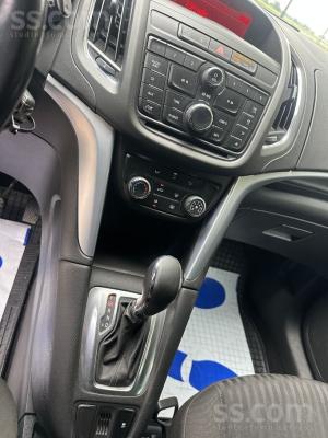 Black Opel Zafira 2013 in Cesis, with an engine capacity of 1.40 L and mileage of 0 thousand km for 7400 €, photo 17 on AUTOMOTO.COM.LV