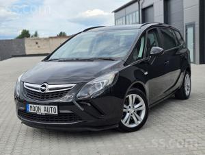 Melns Opel Zafira 2013 Liepāja, ar dzinēja tilpumu 1.60 L un nobraukumu 246 tūkst. km par 5490 €, foto  vietnē AUTOMOTO.COM.LV
