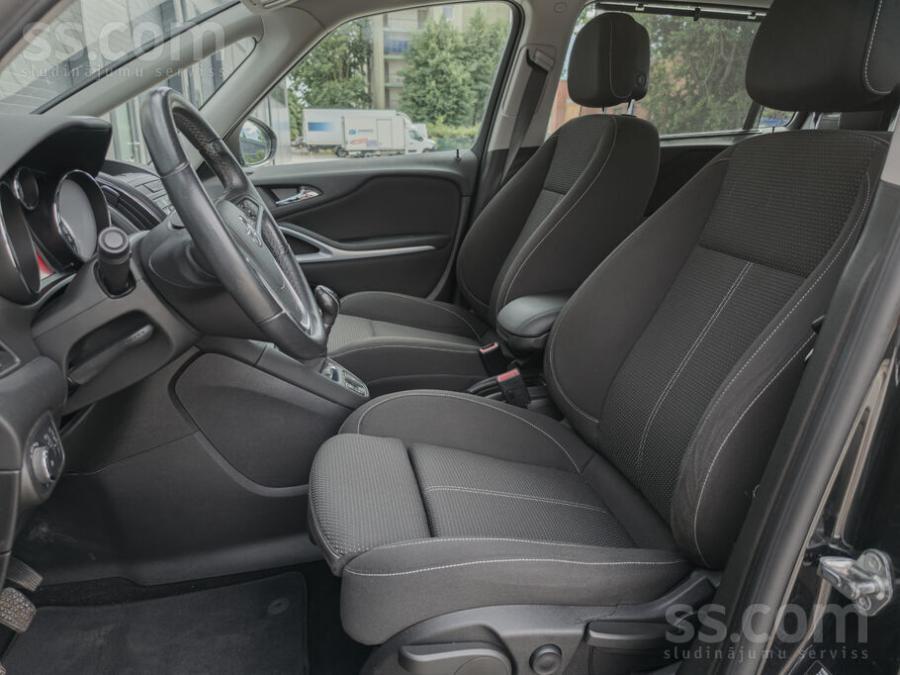 Melns Opel Zafira 2013 Liepāja, ar dzinēja tilpumu 1.60 L un nobraukumu 246 tūkst. km par 5490 €, foto 12 vietnē AUTOMOTO.COM.LV