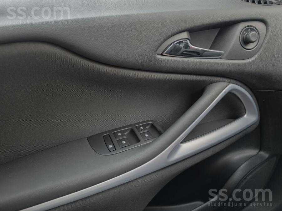 Melns Opel Zafira 2013 Liepāja, ar dzinēja tilpumu 1.60 L un nobraukumu 246 tūkst. km par 5490 €, foto 19 vietnē AUTOMOTO.COM.LV